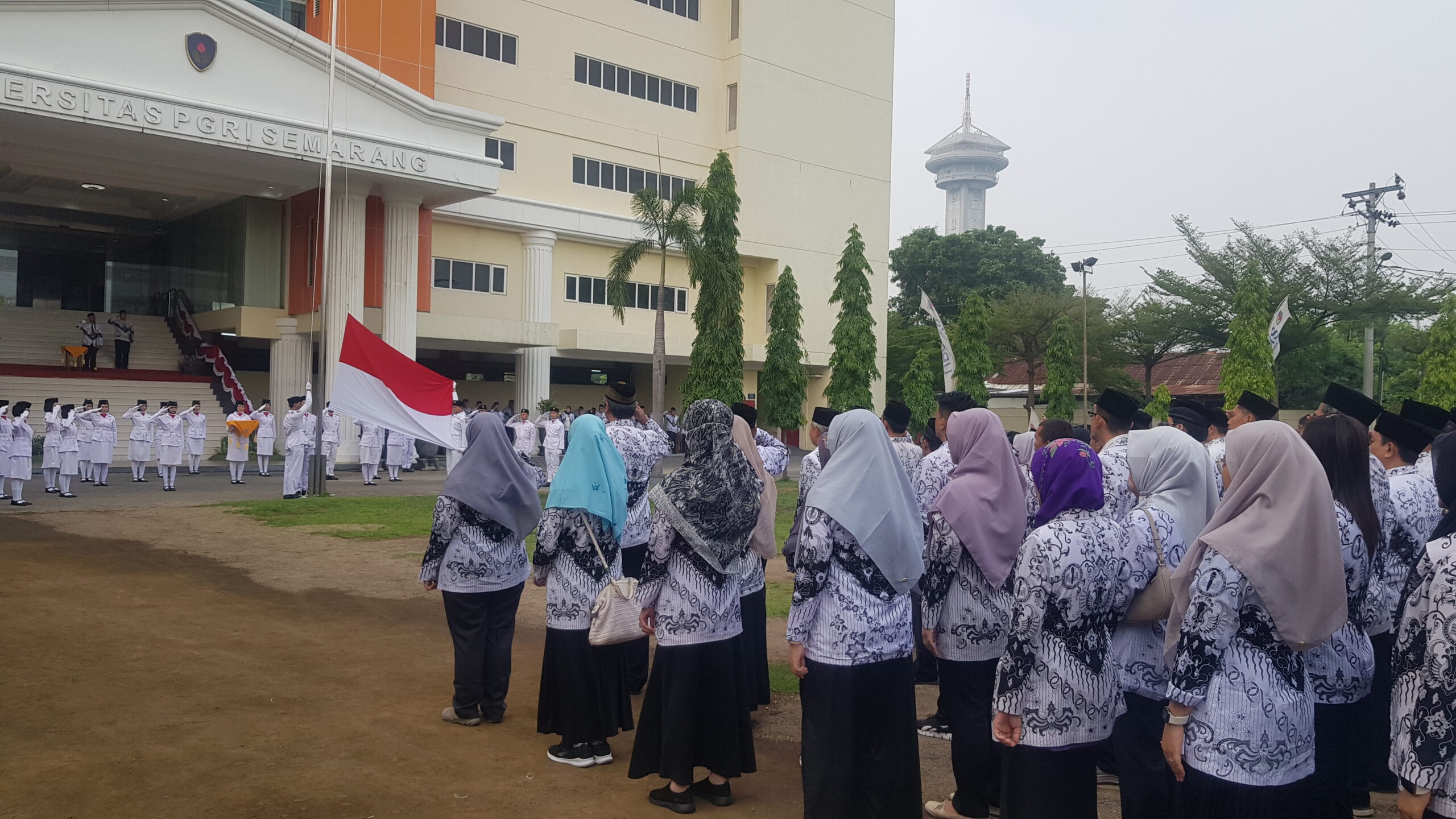PGRI Jateng Gelar Upacara Hari Guru Di Kampus 4 UPGRIS